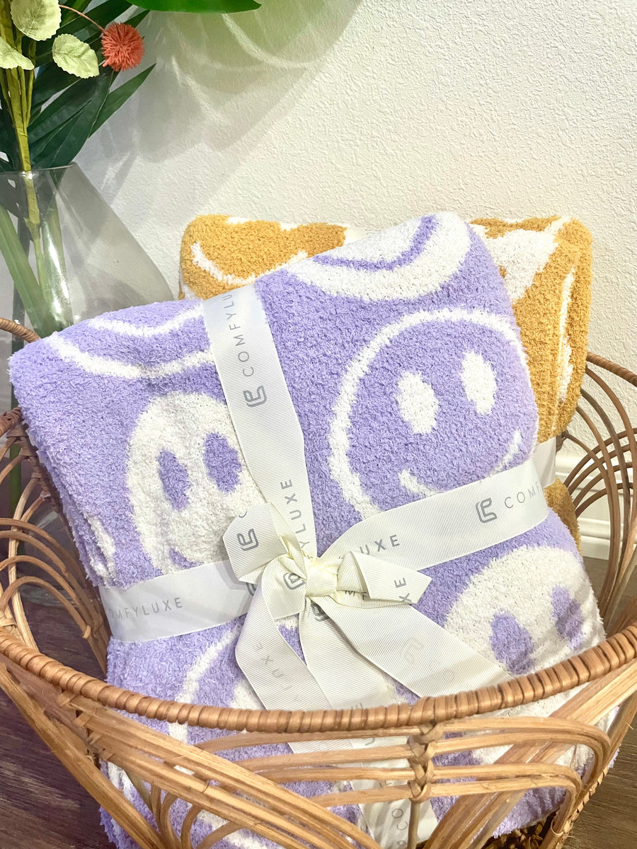 Smiley Face Cozy Throw – Stacey’s Rack